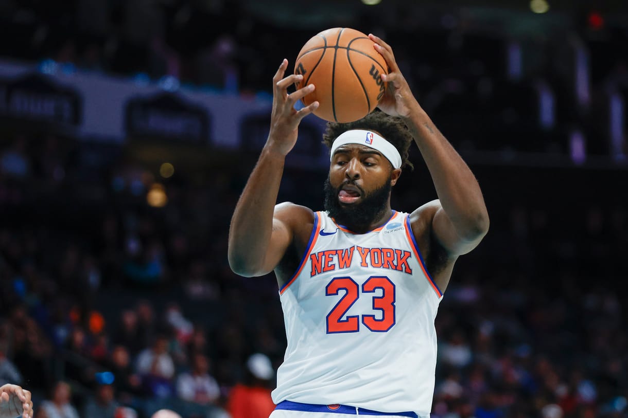 How will Knicks center's return impact their rotation?