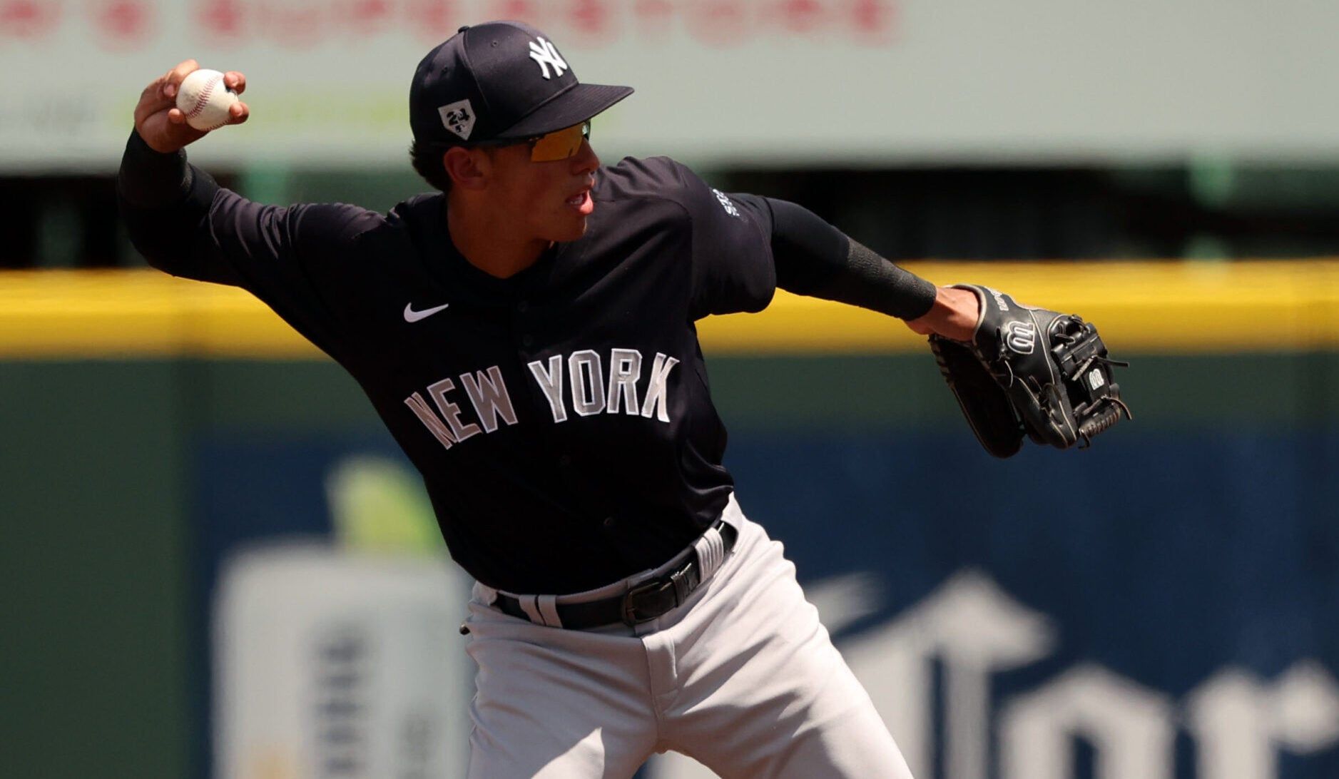 Yankees' 'coveted' infield prospect could steal 3rd base job in 2026
