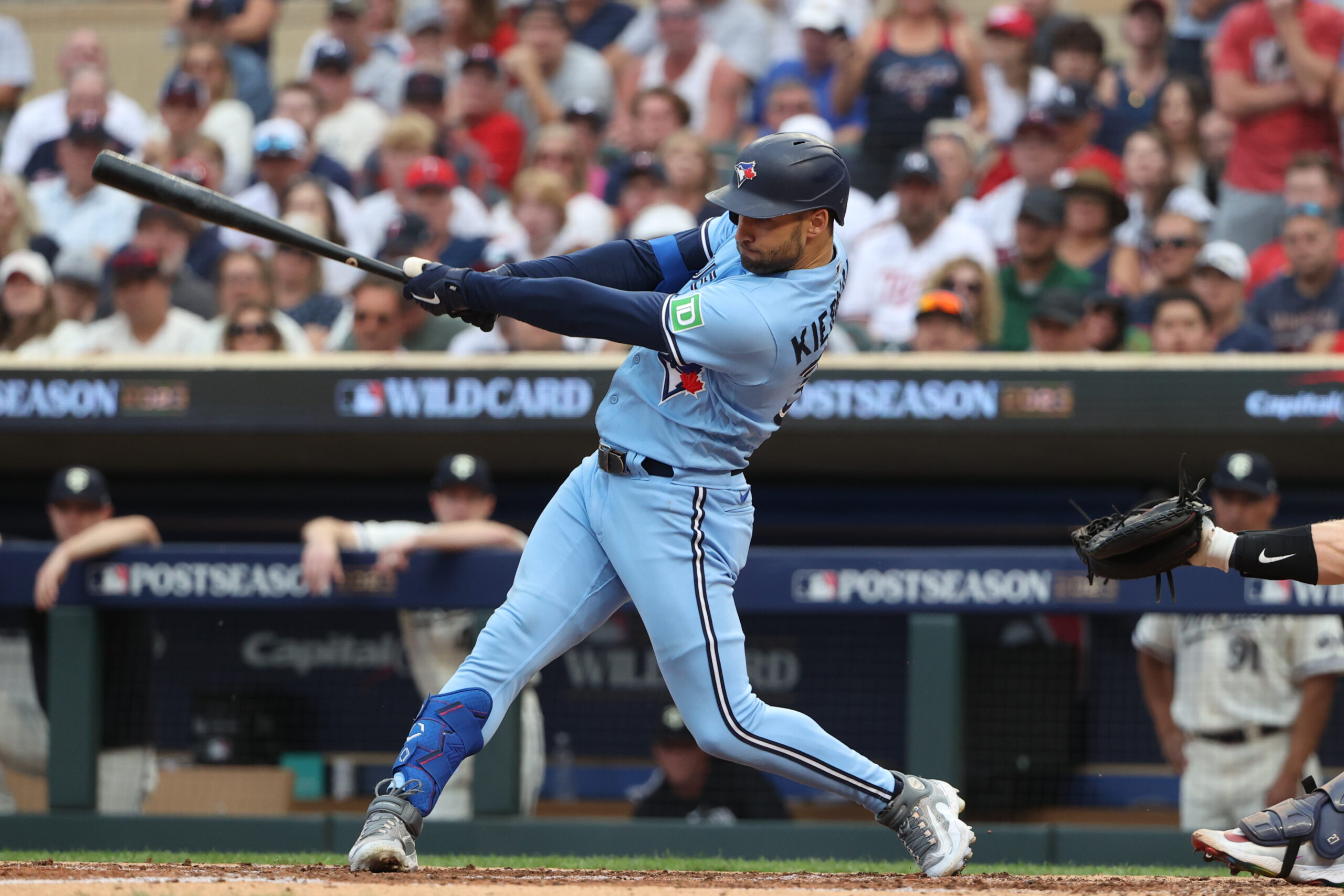 The Yankees' perfect centerfield solution is cheap and athletic