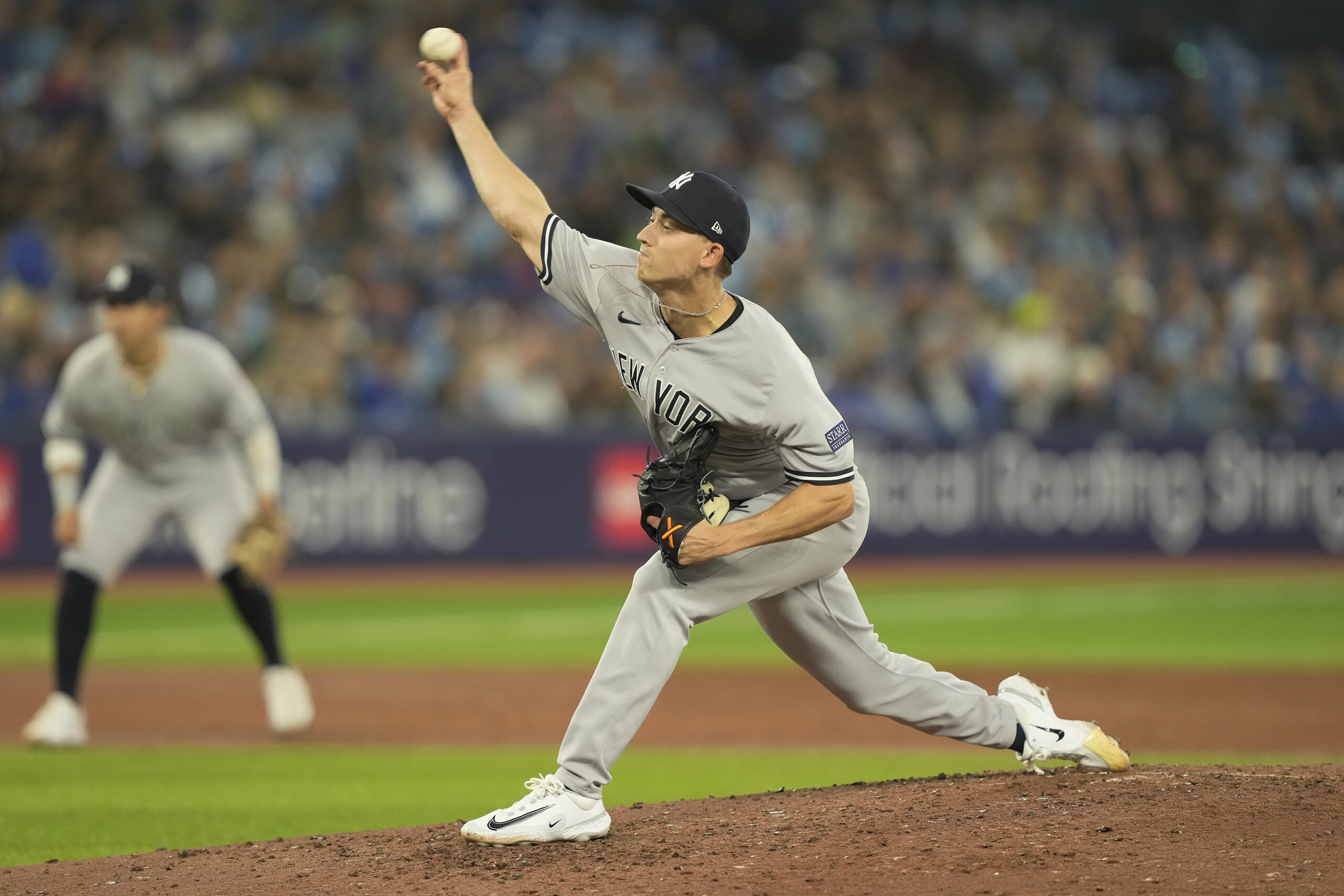 Yankees make free agent signing official, DFA outfielder to clear space ...