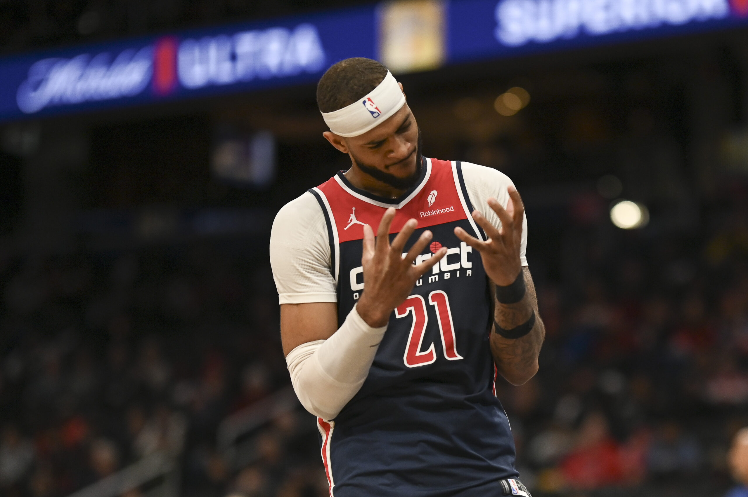 Knicks reportedly interested in trading for quality Wizards big man