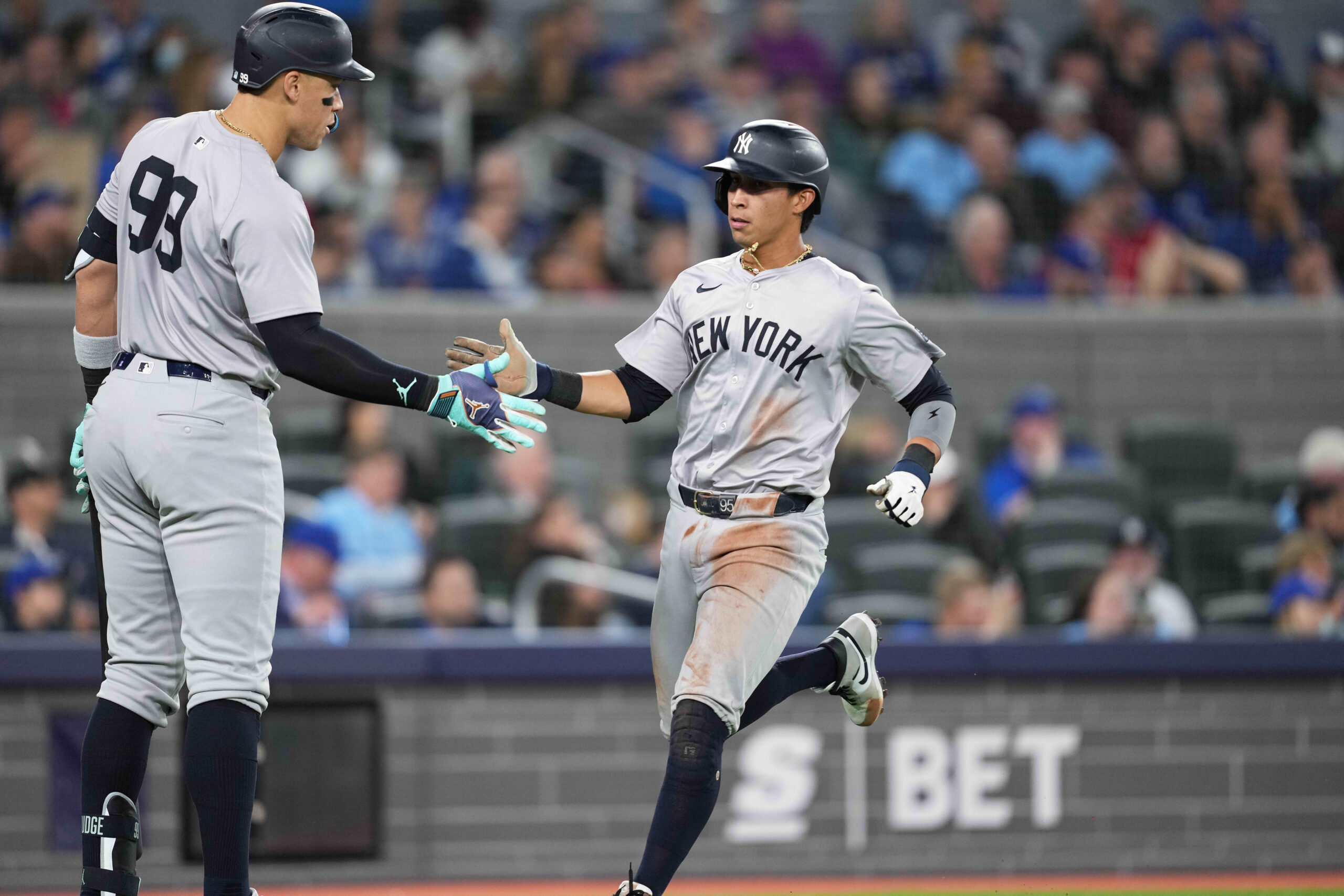 Yankees versatile infielder keeps on mashing