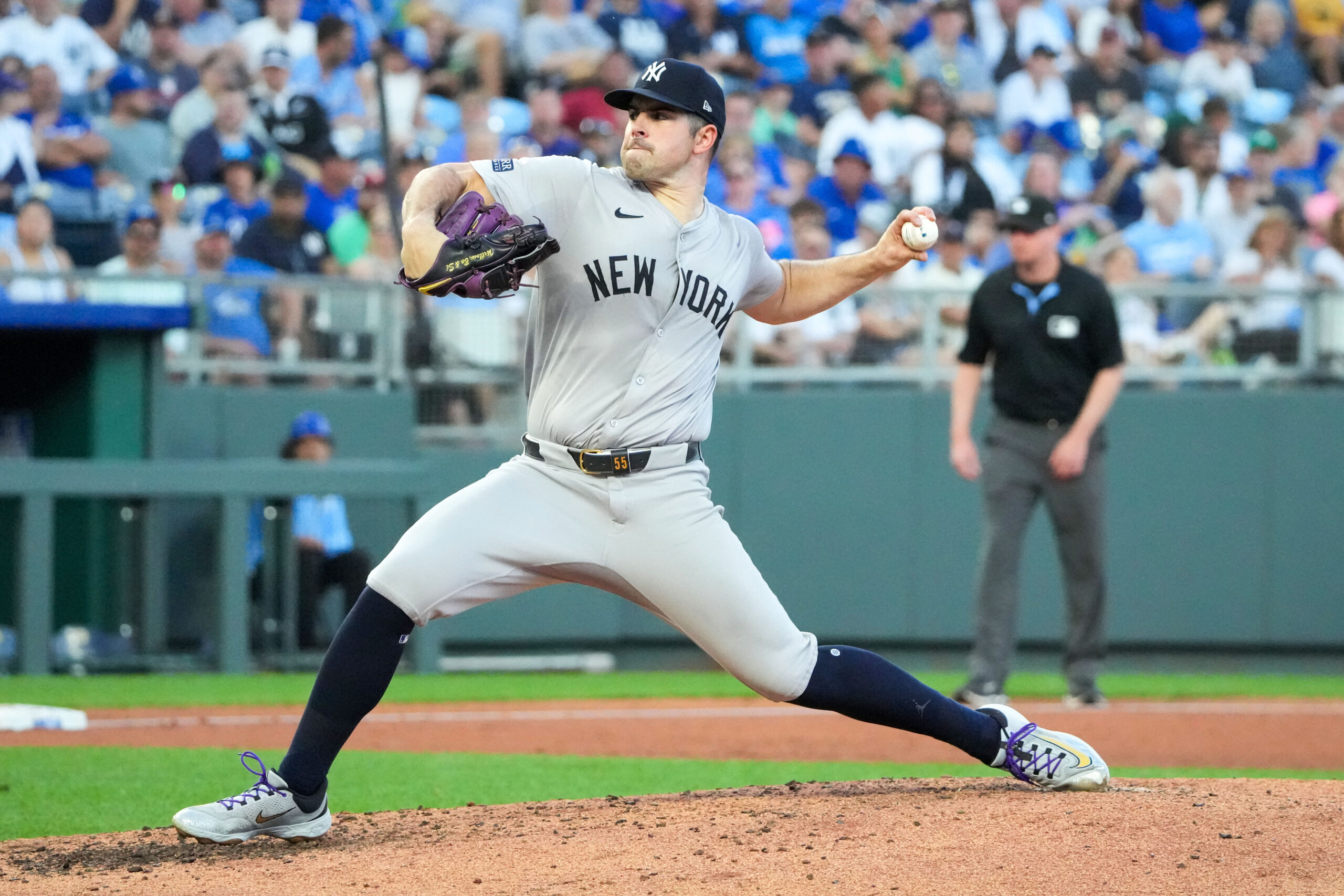 Yankees quiet the Royals offense in a strong 4-2 win in series opener