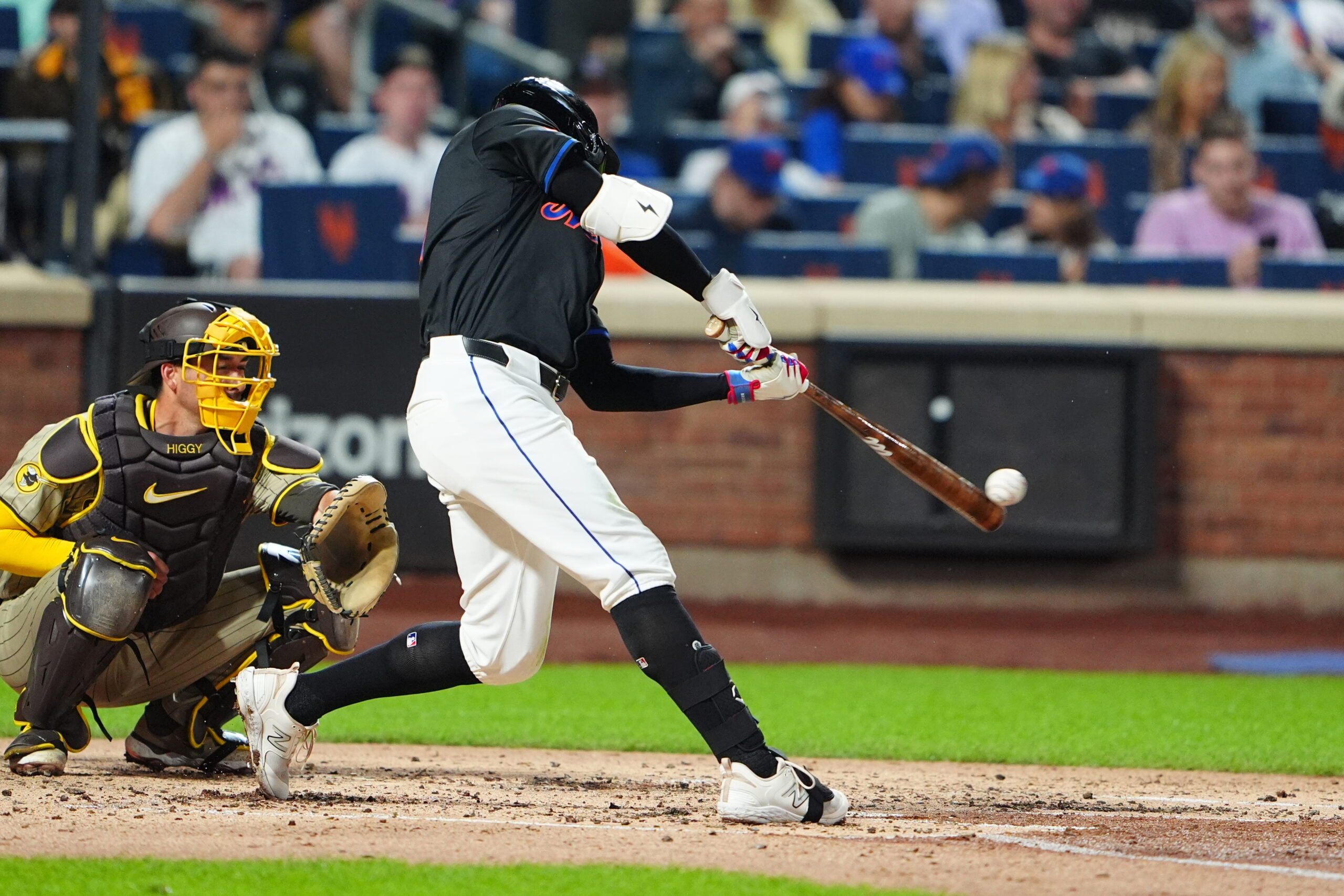 Mets star outfielder undergoes concussion testing