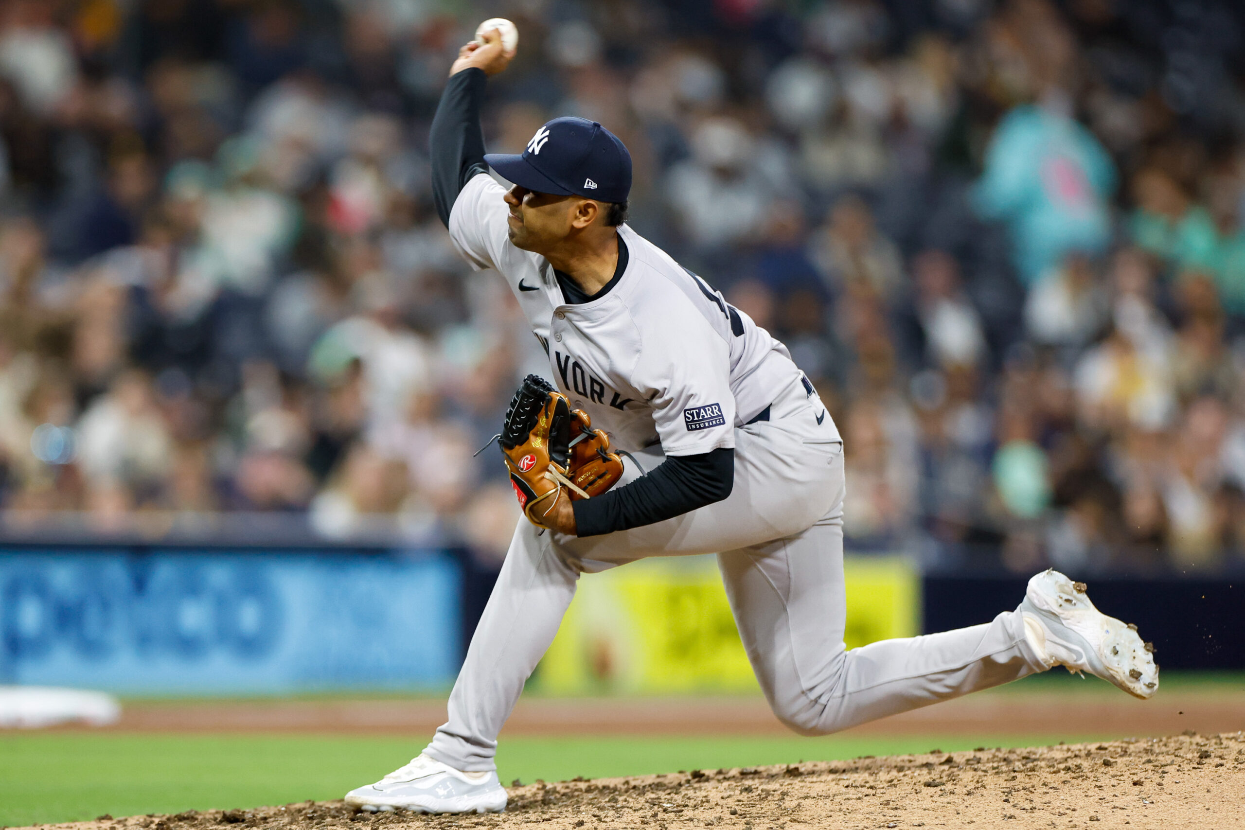 Dodgers claim recently DFA'd Yankees pitcher