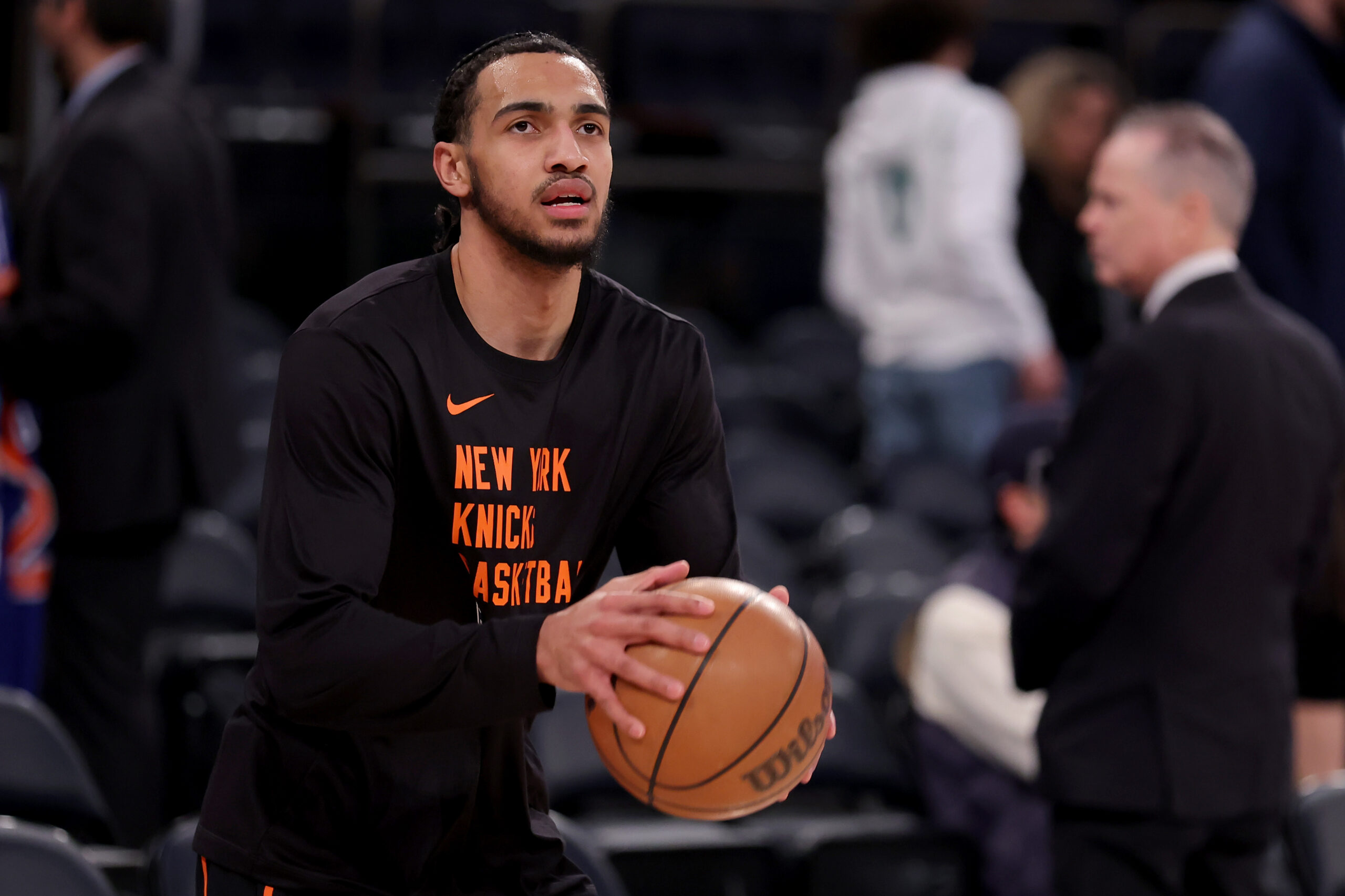 Knicks' 2nd round floor general flourishes in Summer League opener