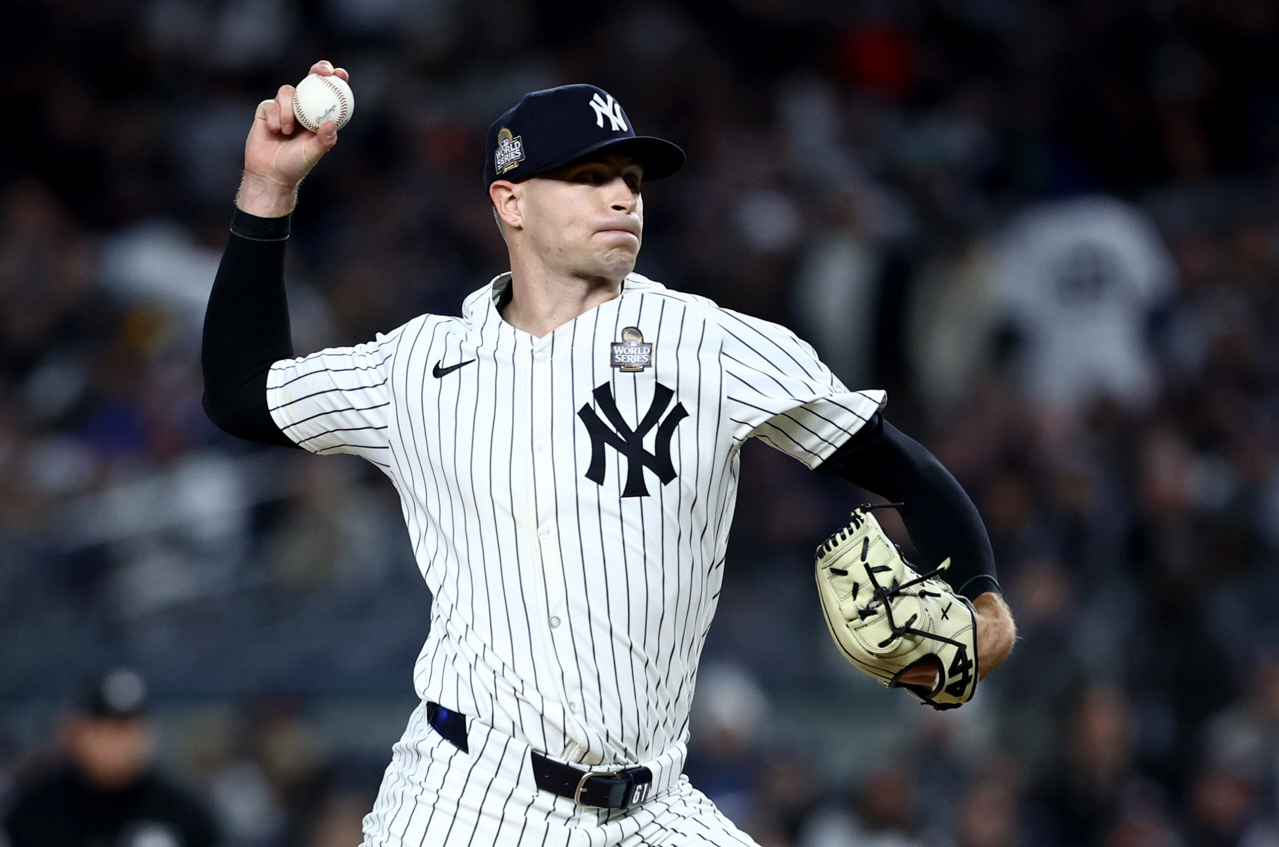 Yankees shut down core relief pitcher after bullpen session discomfort