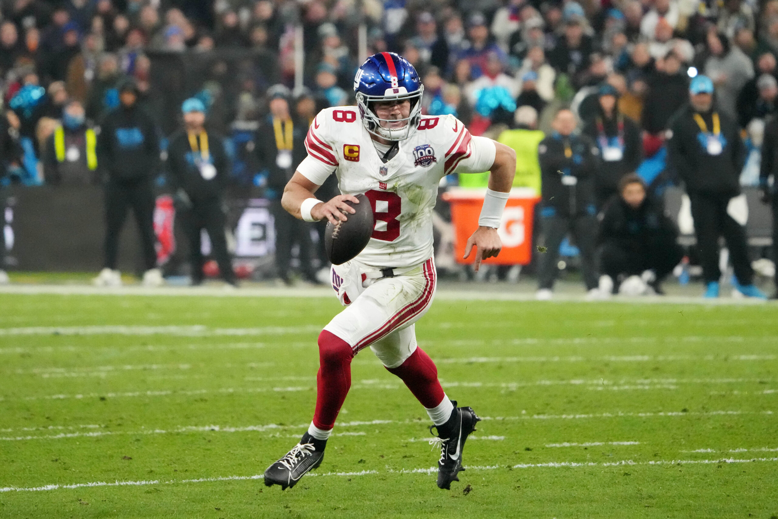 Giants face a big financial decision with Daniel Jones heading to the bench