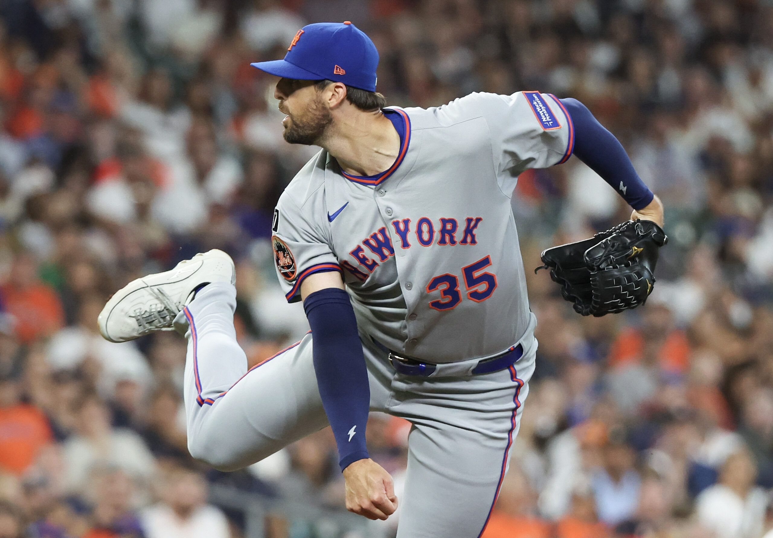 Mets’ new starting pitcher gets smacked in the face right off the bat