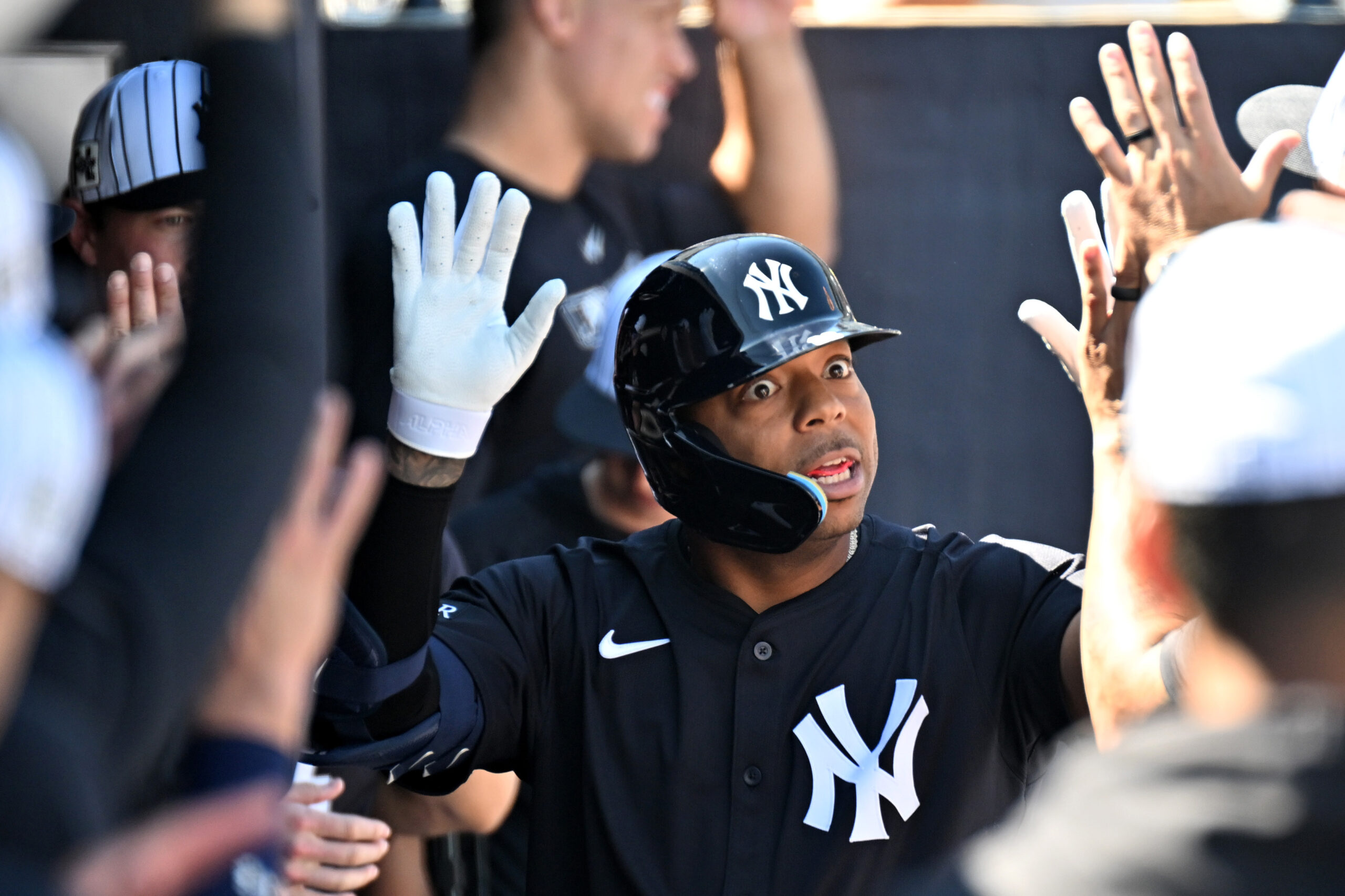 Yankees' veteran 1B option opts out of deal as young slugger could win ...