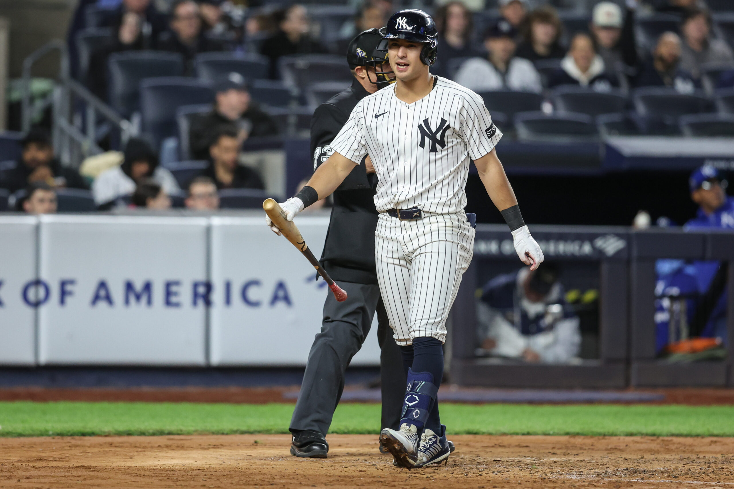 Yankees' Aaron Boone staying full steam ahead with ice-cold infielder