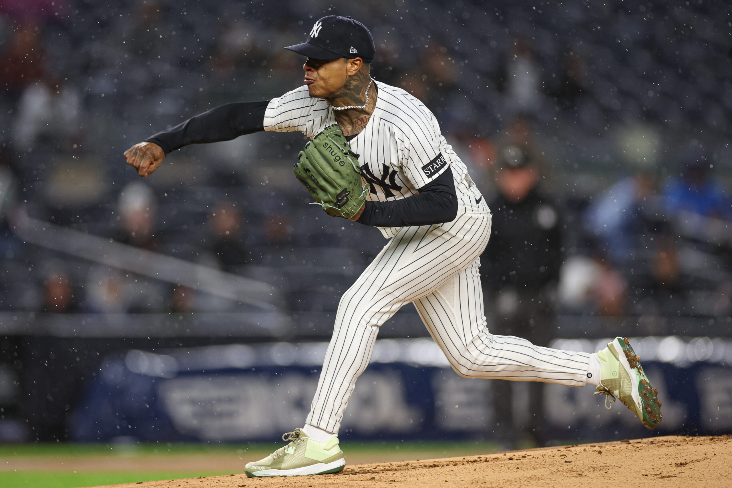 Yankees lose another starter to left knee injury