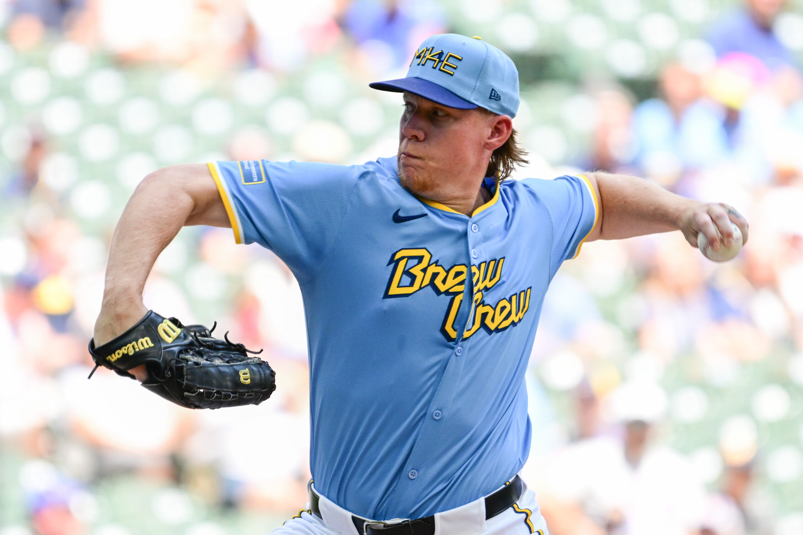 Yankees trade veteran depth reliever to Brewers for cash considerations