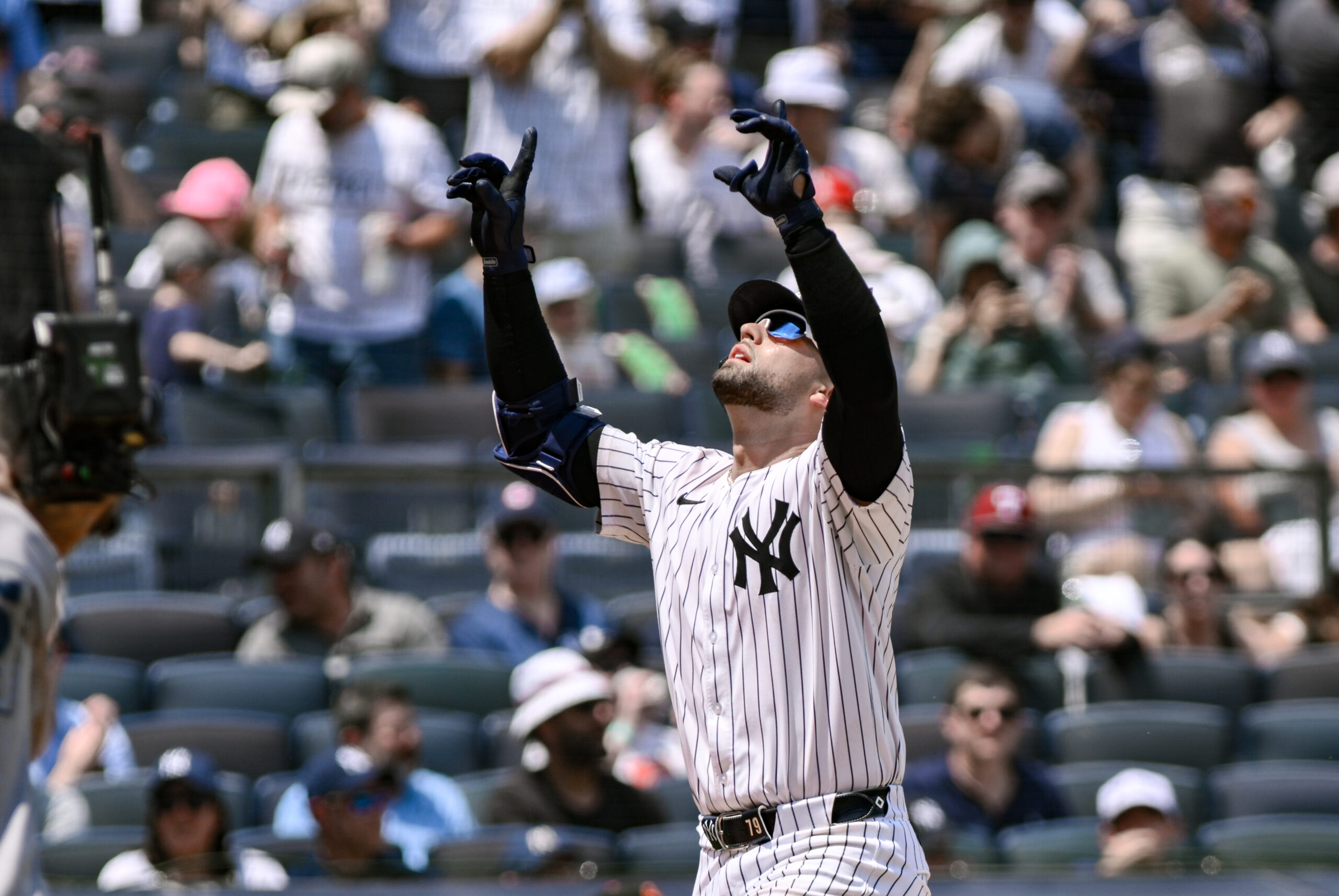 Do the Yankees have a top 15 catcher sitting on the bench?