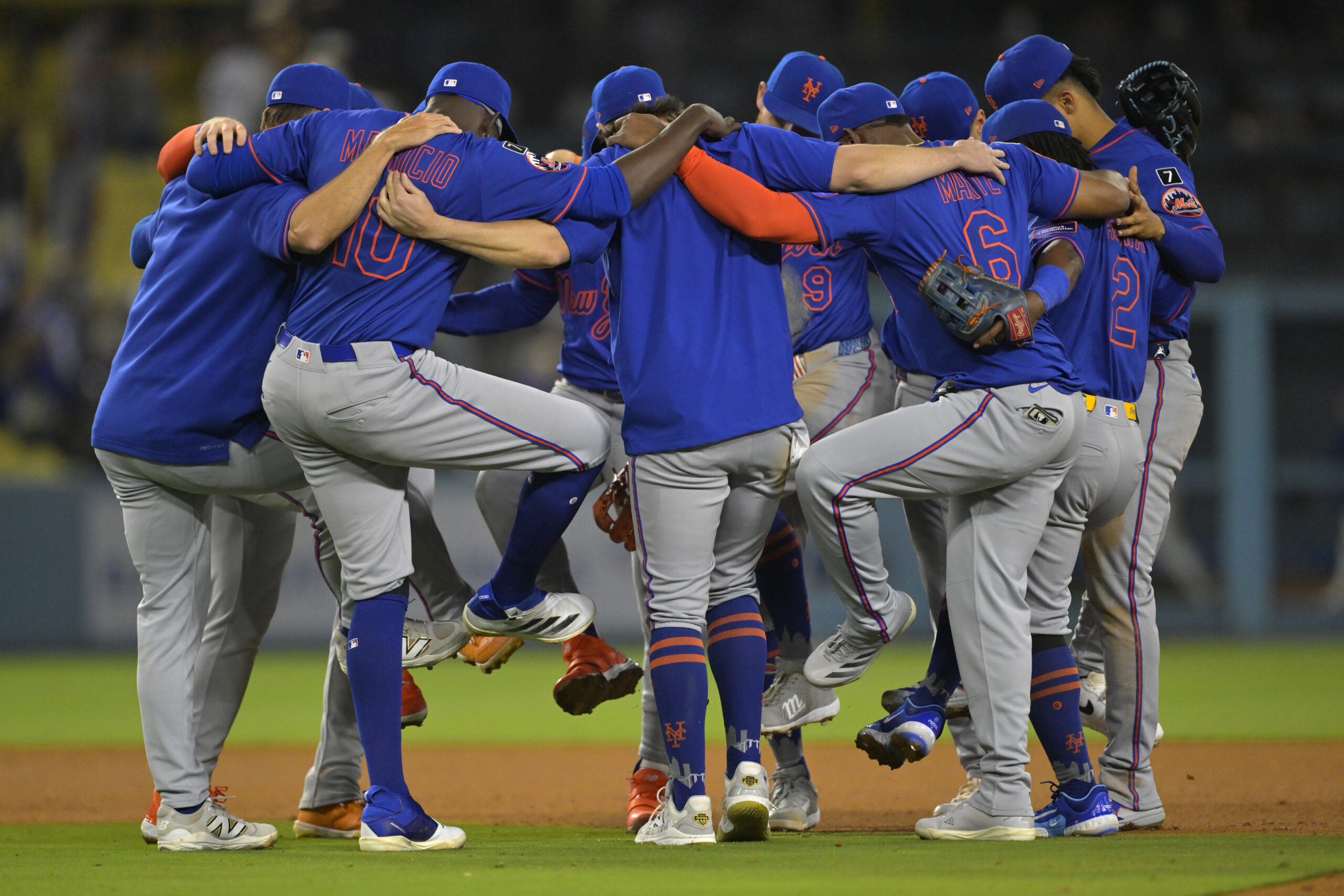 Mets clinch important tiebreaker after win vs. Dodgers