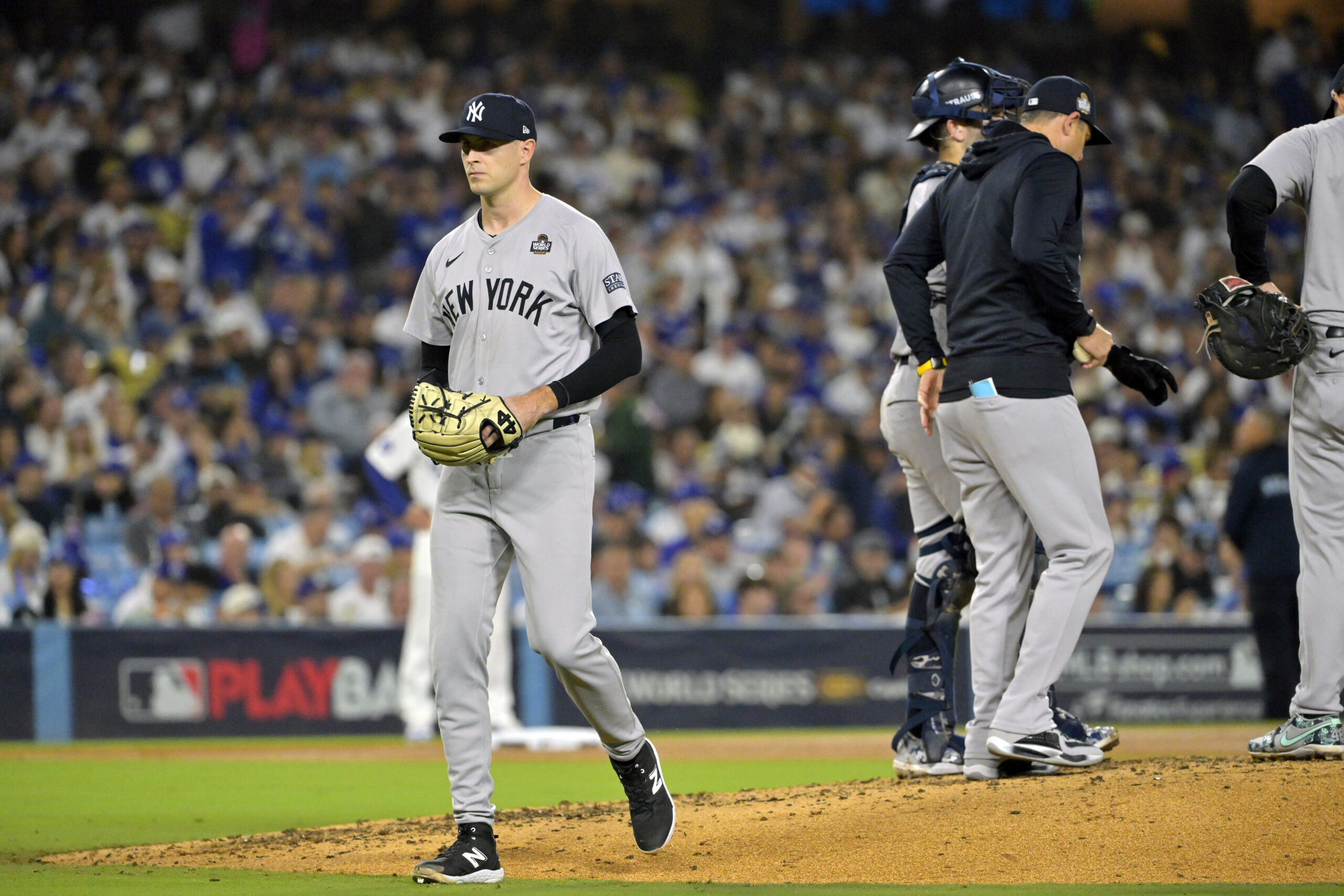 Yankees' key reliever undergoes successful Tommy John surgery, aims to ...