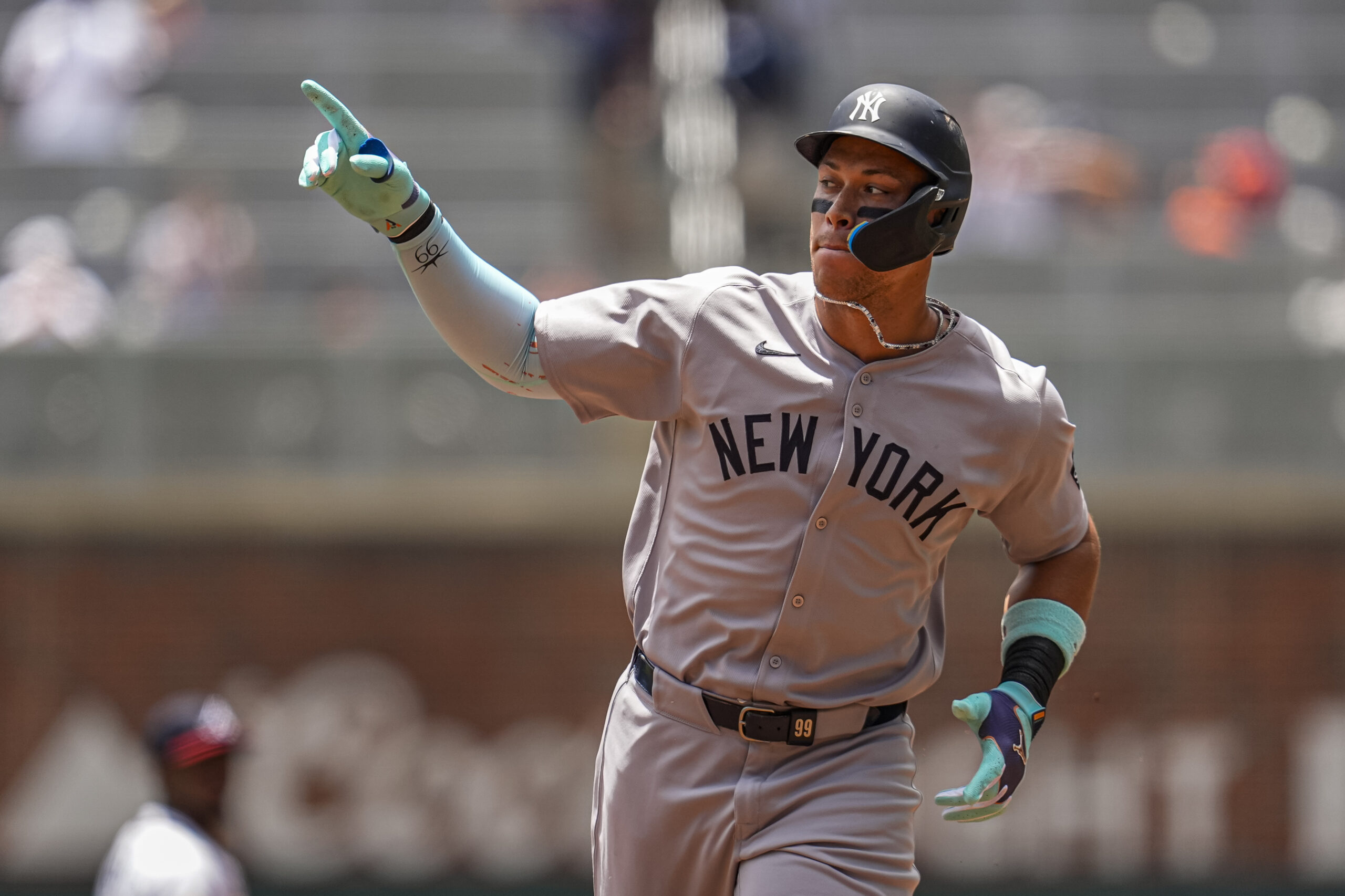 Ranking the MLB’s Top 10 BEST Hitters of 2025