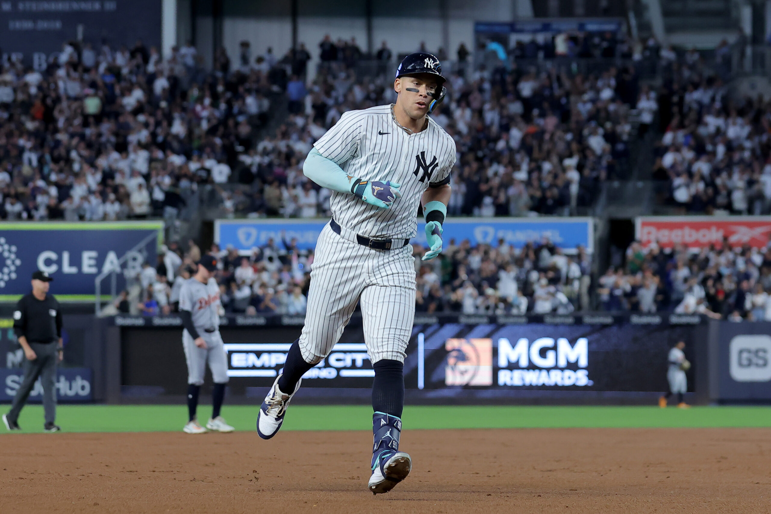 Yankees 9, Tigers 3: Good news and bad news as offense bounces back and ...