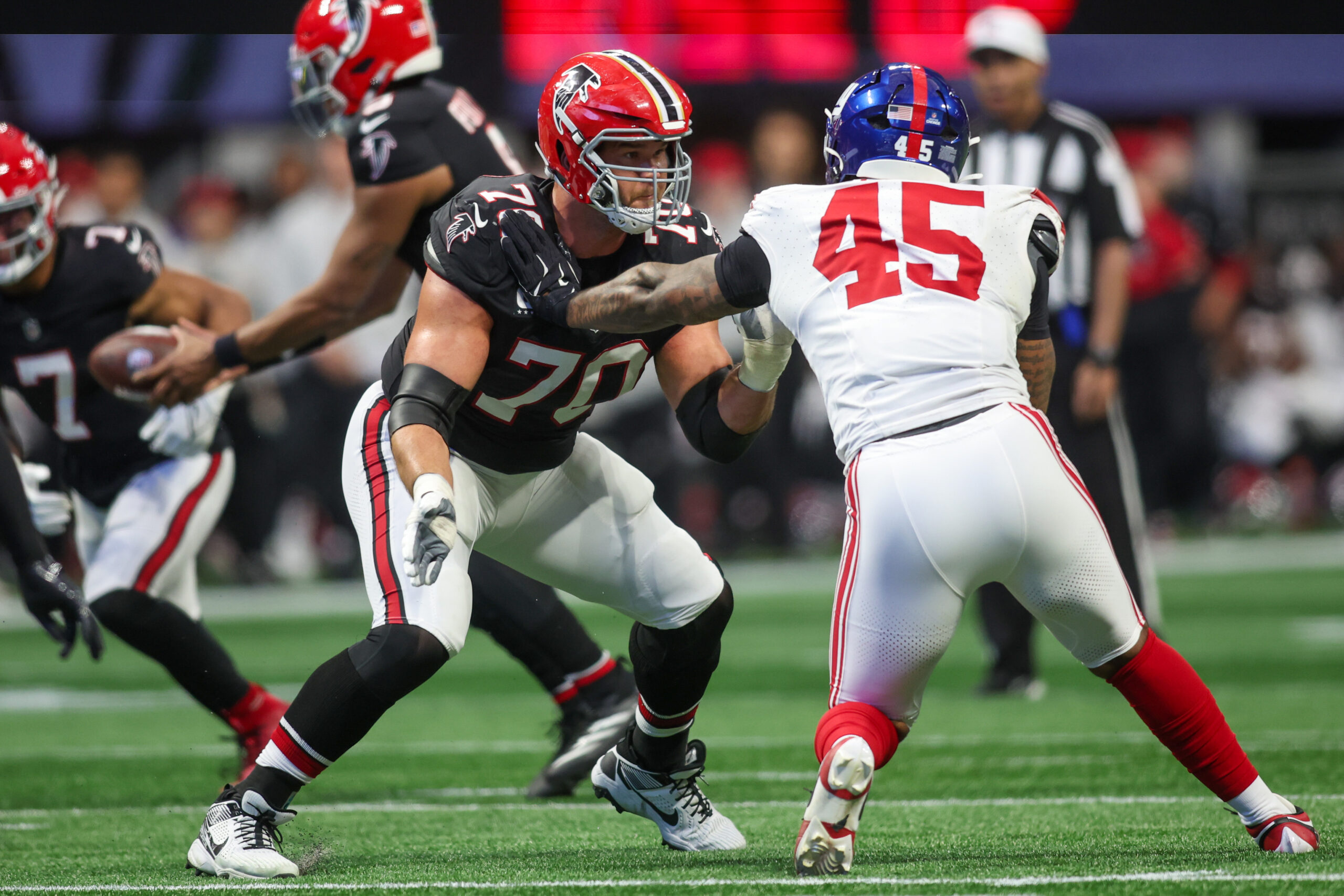 Giants waive recently claimed return man, elevate edge rusher amid ...